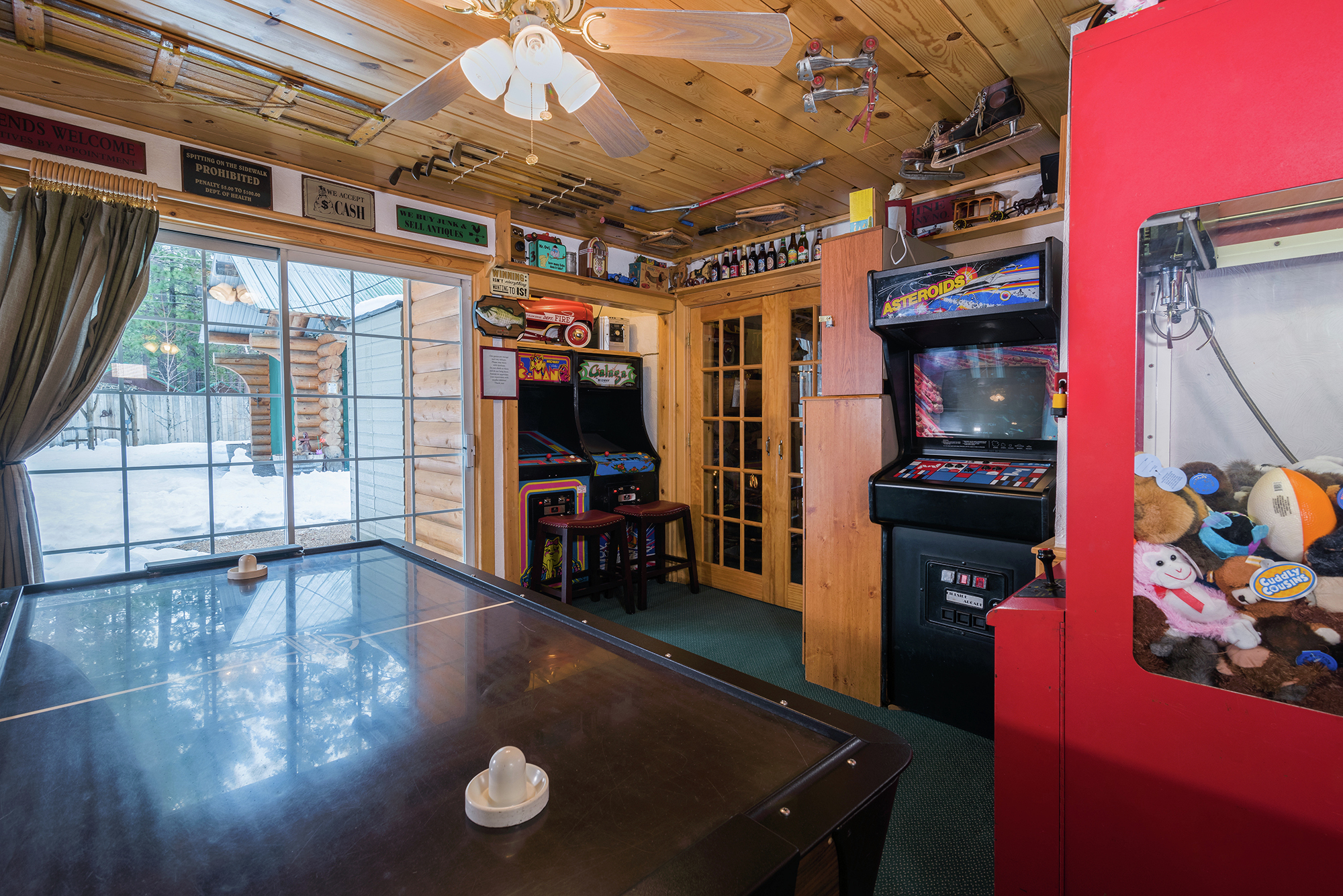 Stay at Fireside Lodge | The Fireside Lodge